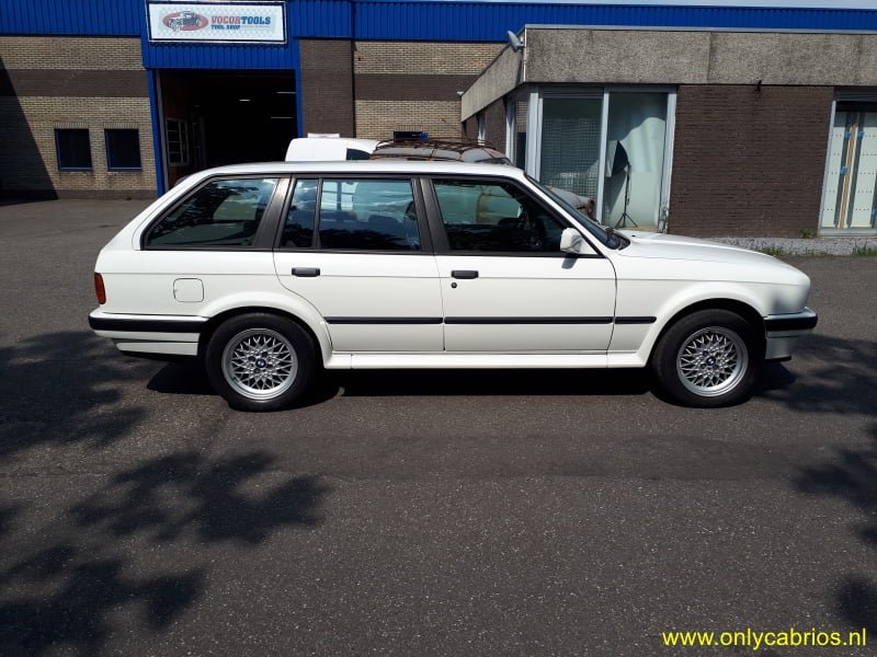 1990 BMW 325ix E30 touring - Only Cabrios
