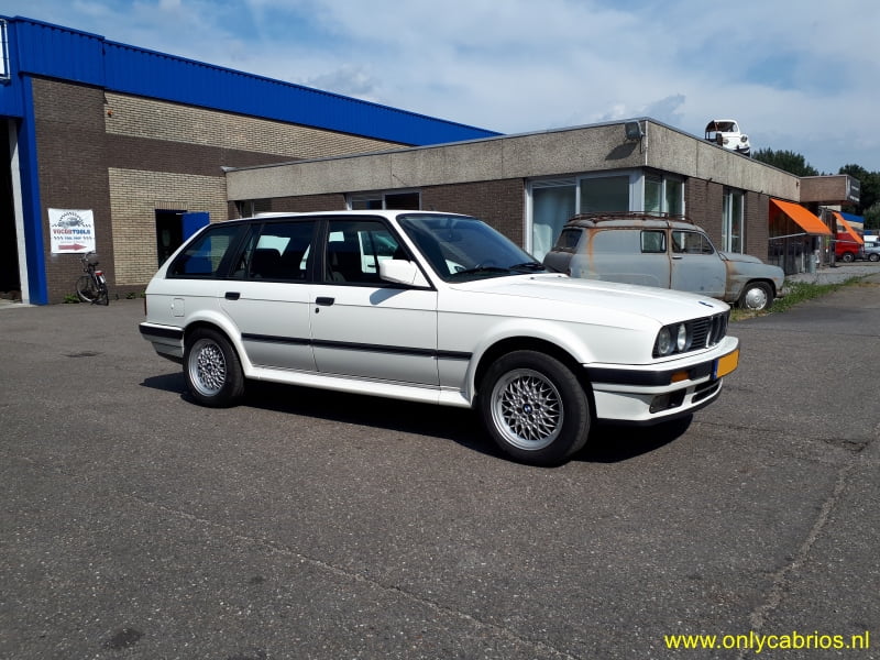 1990 BMW 325ix E30 touring - Only Cabrios